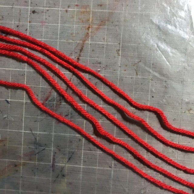 Cut Yarn for Tying : Bowdabra