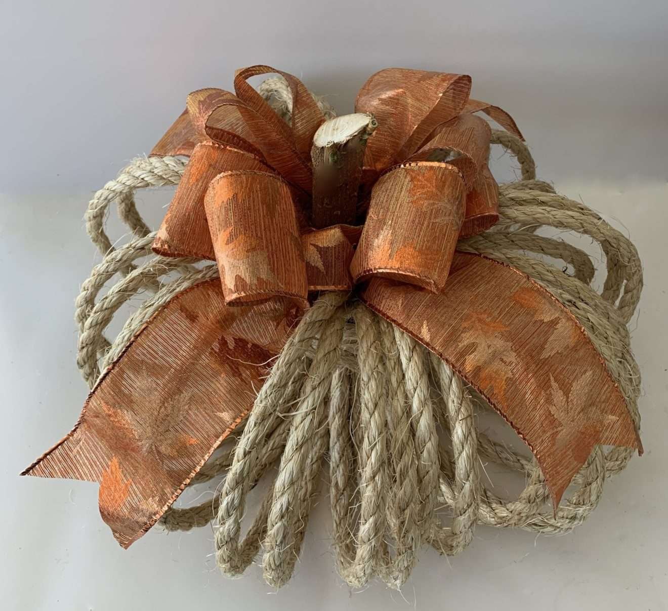 How to make an awesome rope pumpkin with Bowdabra bows